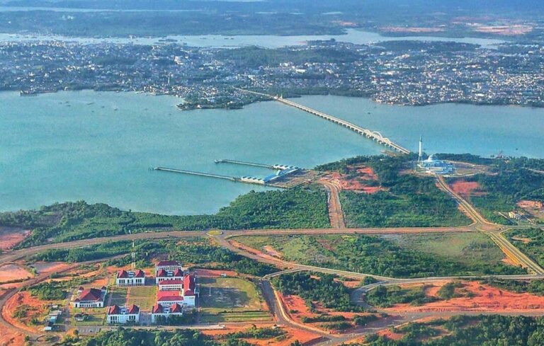 Semakin Ramai, Ini Deretan Gedung Baru di Pulau Dompak - Medianesiaid